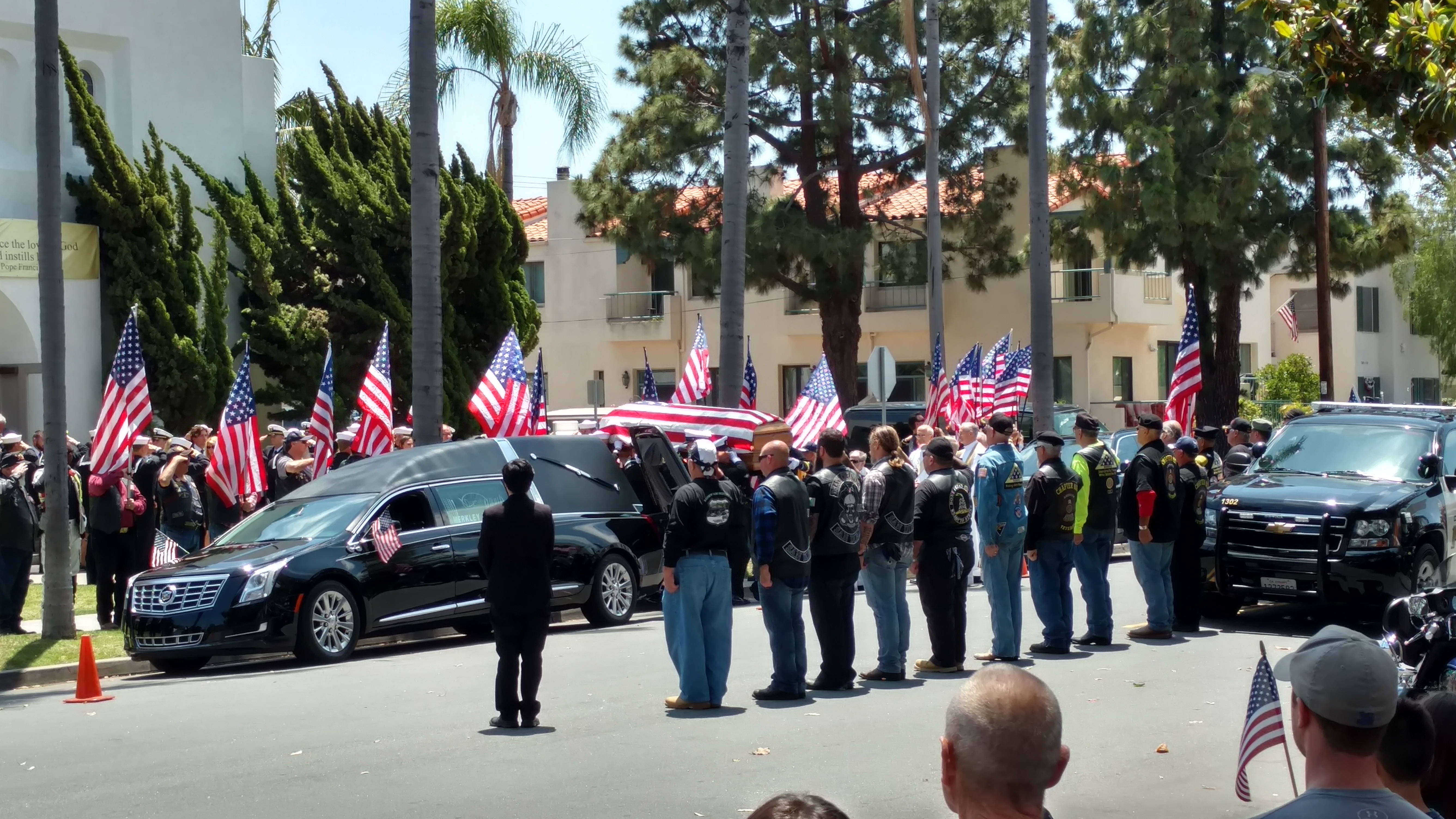 Navy Seal Charles H. Keating IV Funeral - 1 to 3 Day Ride Write-Ups ...